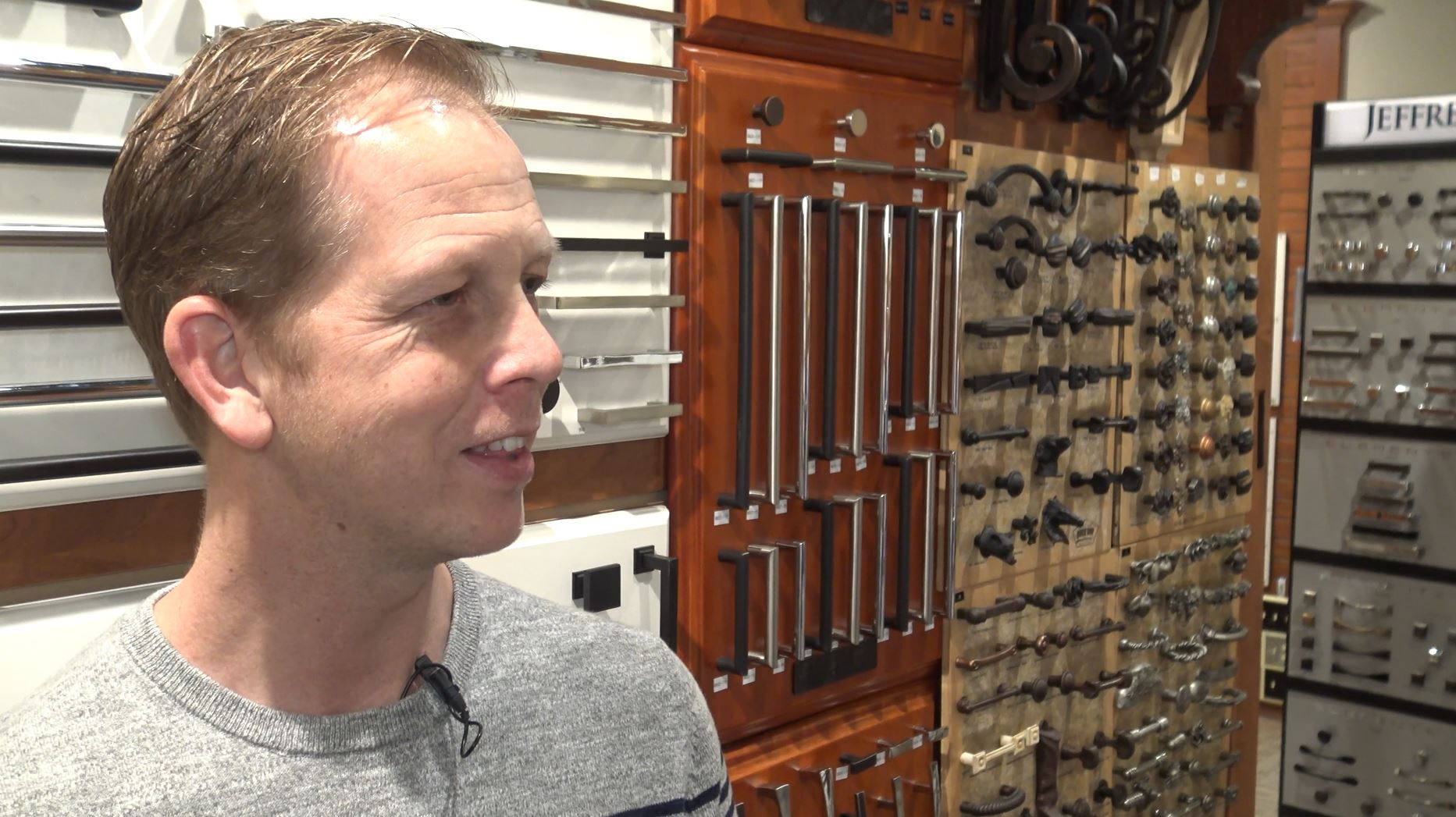 Selecting Decorative Hardware | Star Behinds the Scenes